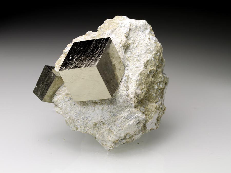 Mineralien: Pyrit aus Navajun, Spanien