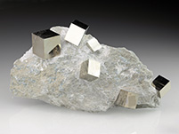 Mineralien: Pyrit aus Navajun, Spanien